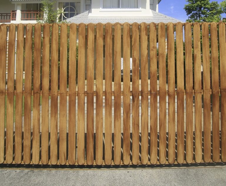4 Wood Fence Designs and Their Uses - Hercules Fence Richmond